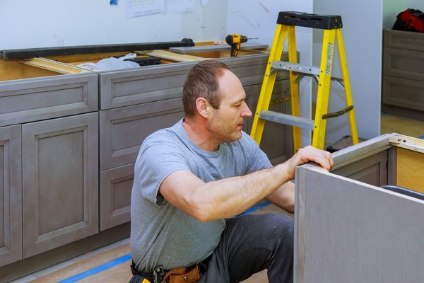 The handyman service company in Yorkville, OH, 43971